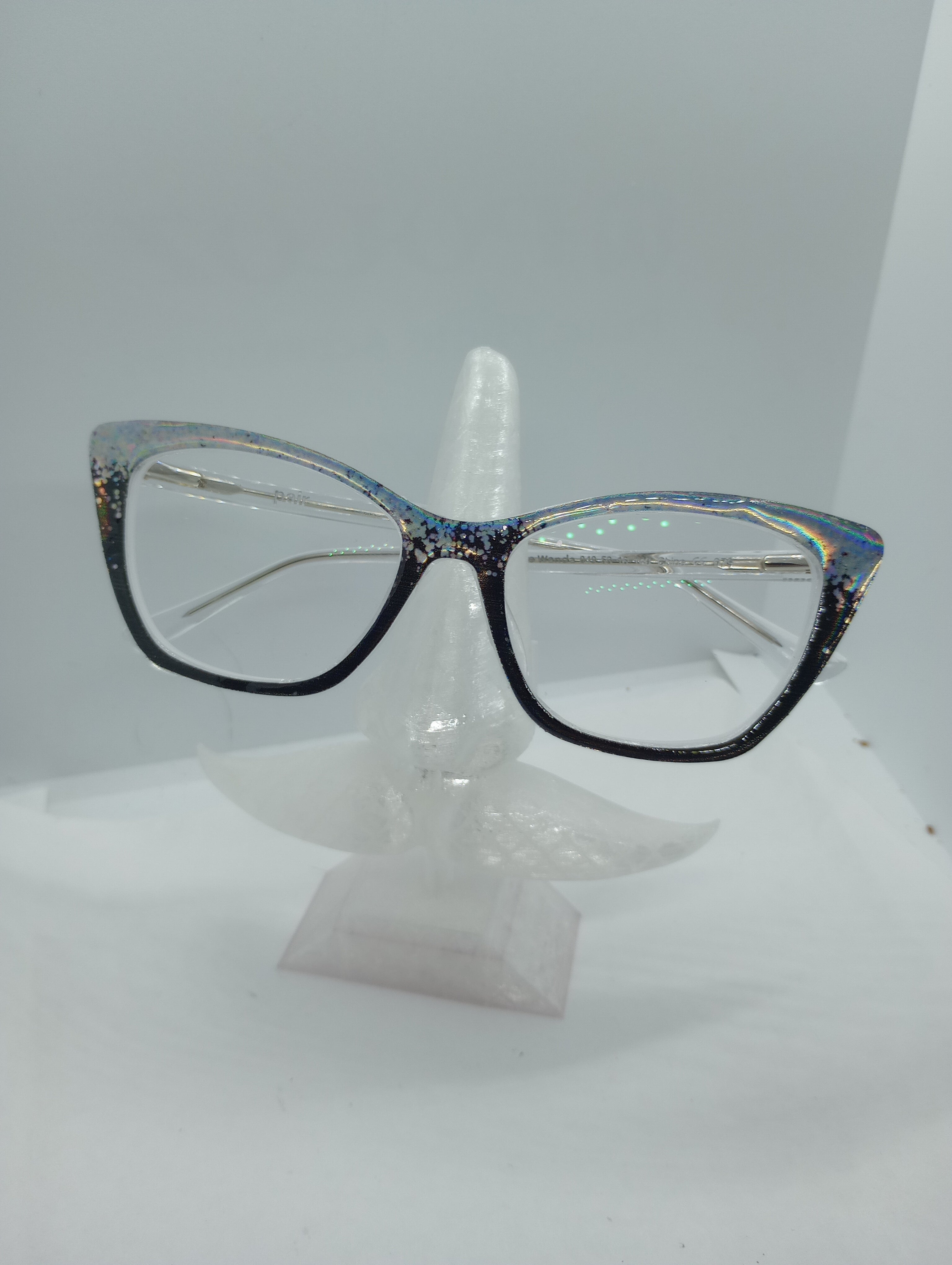 Holographic glitter split black design topper. Can be done in any topp ...