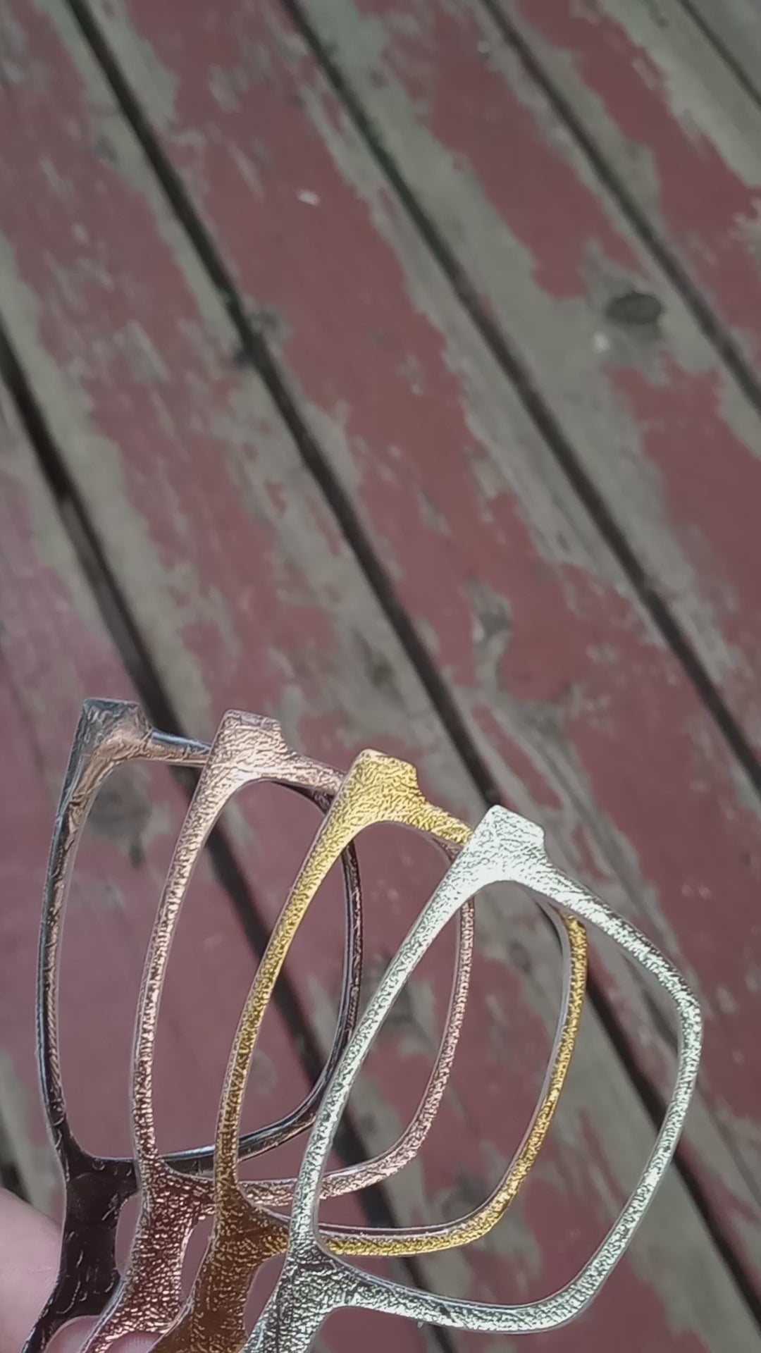 Textured metallic rose gold topper. Can be done in any topper style ...